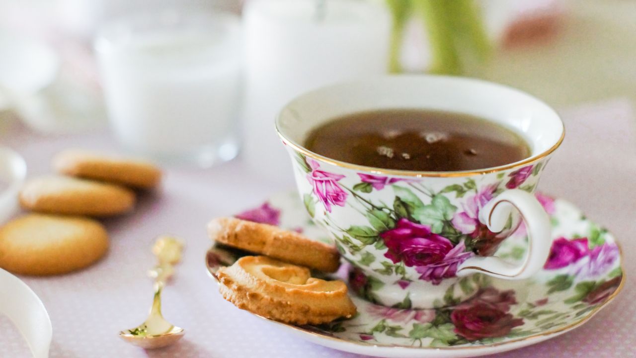 Tea Culture: A Global Journey Through Tradition and Taste - Araksa Tea Room